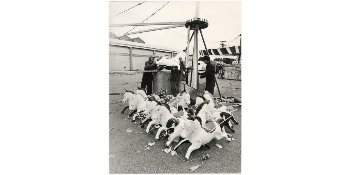 Dismantling a merry-go-round | discoverywall.nz