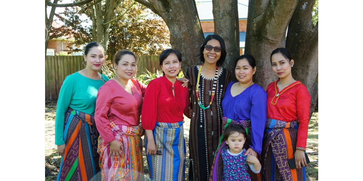 Philippine Costume | discoverywall.nz