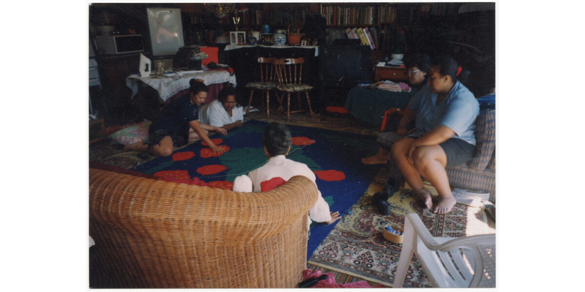 Sewing a Tivaevae | discoverywall.nz