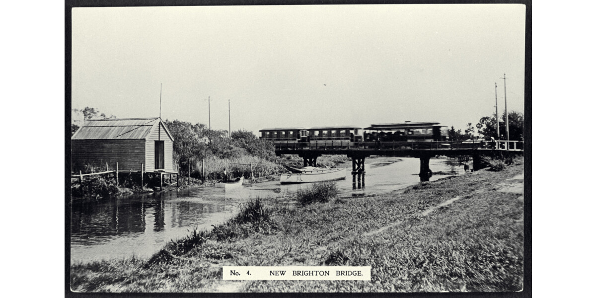 New Brighton bridge | discoverywall.nz