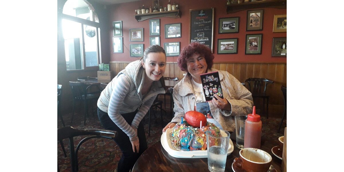 Erica and Fiona at O’Shea’s Public House | discoverywall.nz