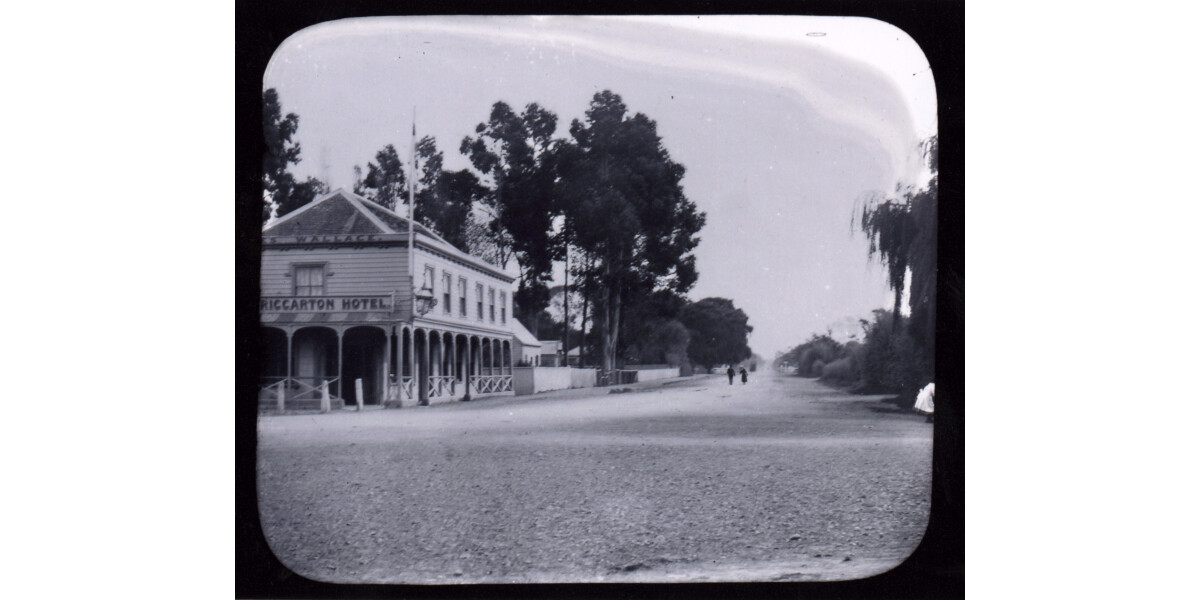 Riccarton Hotel | discoverywall.nz