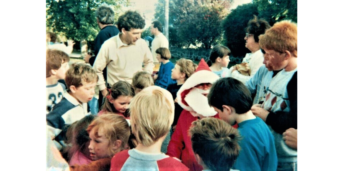 Street party in Beckenham | discoverywall.nz
