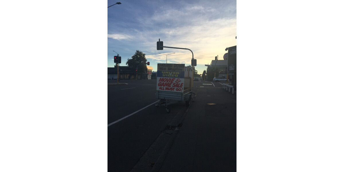 Advertisement of the closing down of United Video | discoverywall.nz