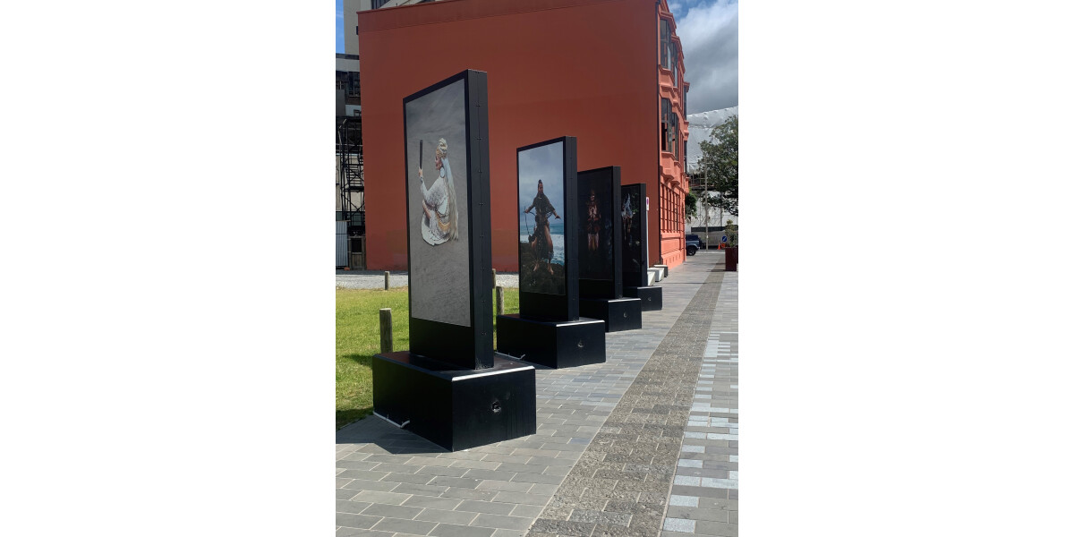 Pacific Sisters, SCAPE Public Art | discoverywall.nz