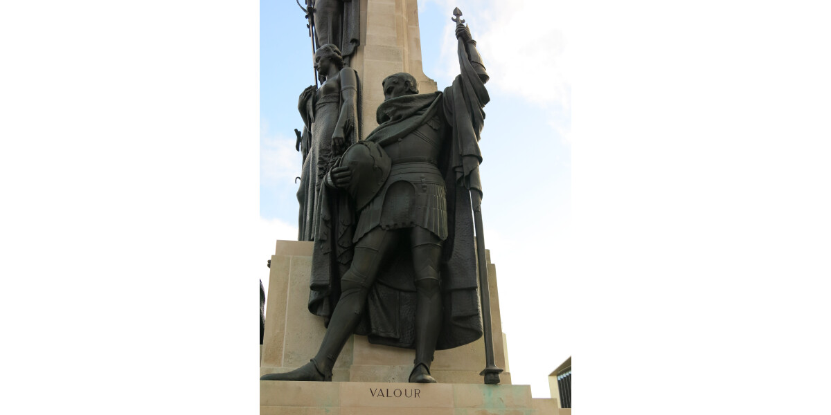 Citizens' War Memorial - Valour figure | discoverywall.nz