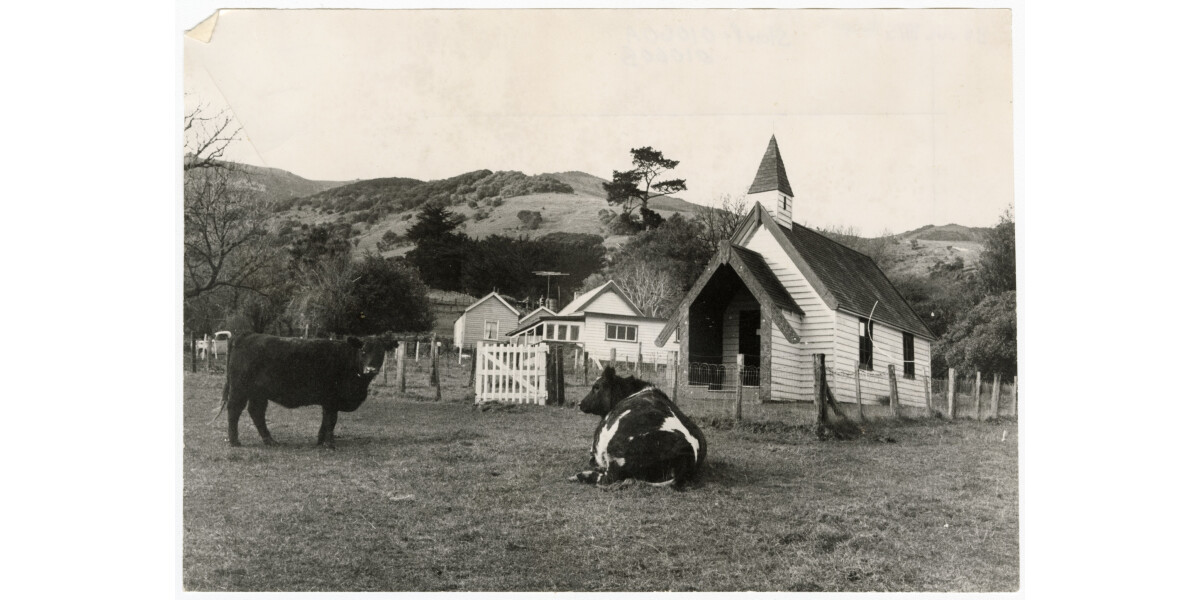 Ōnuku church, Akaroa | discoverywall.nz