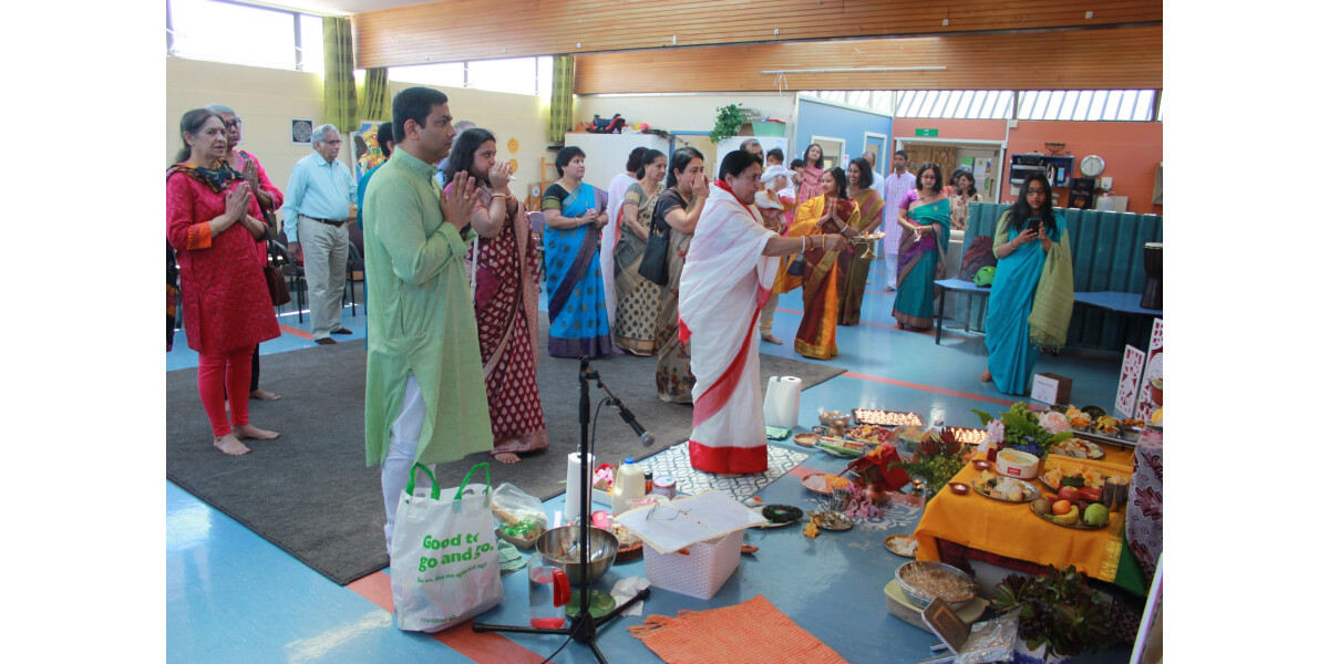 Aarti or Pushpanjali | discoverywall.nz