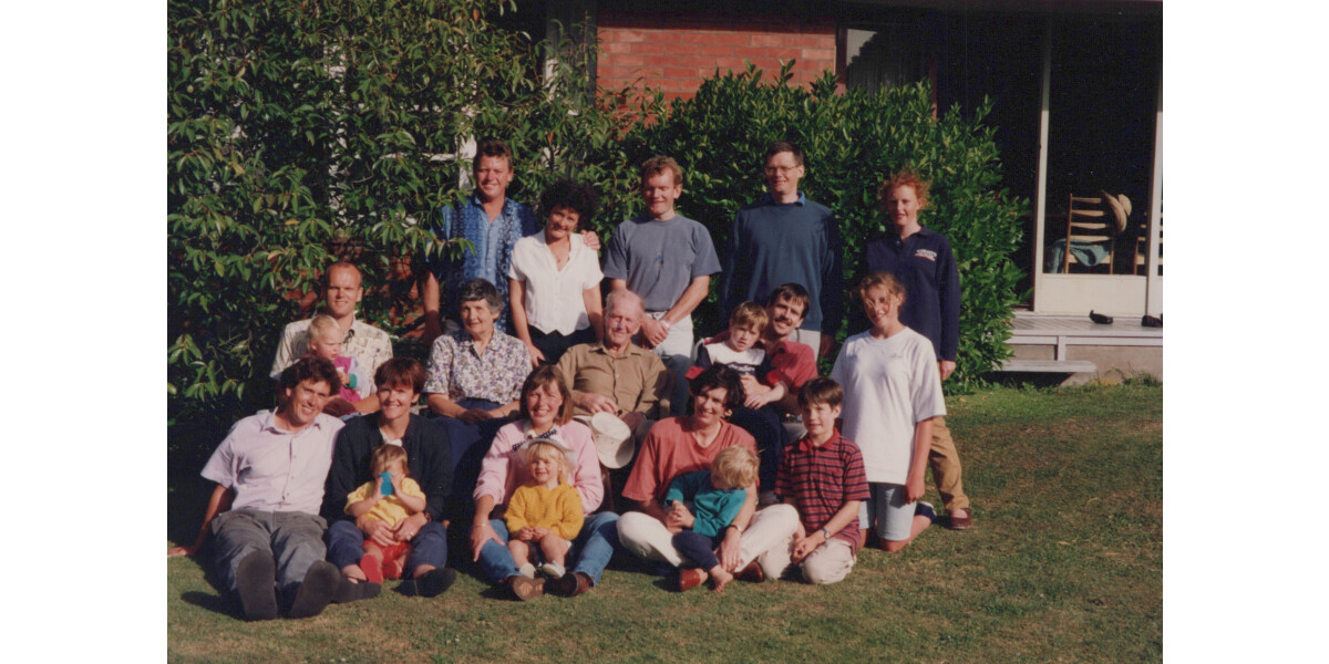 Platts family portrait | discoverywall.nz