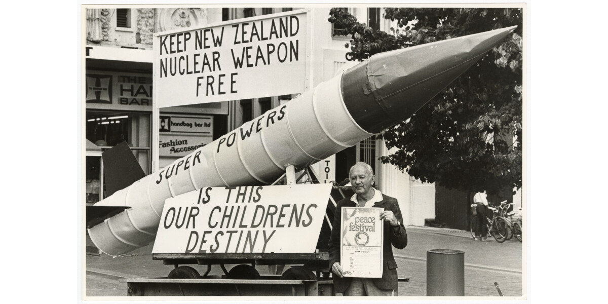 Nuclear missile replica in Cathedral Square | discoverywall.nz