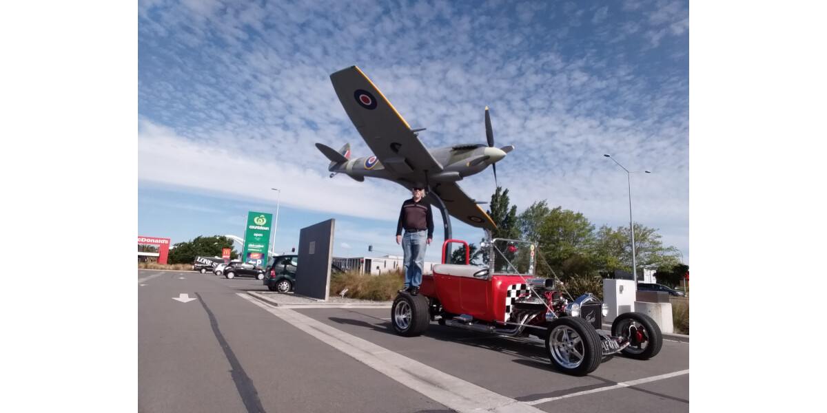 At the Spitfire Square | discoverywall.nz