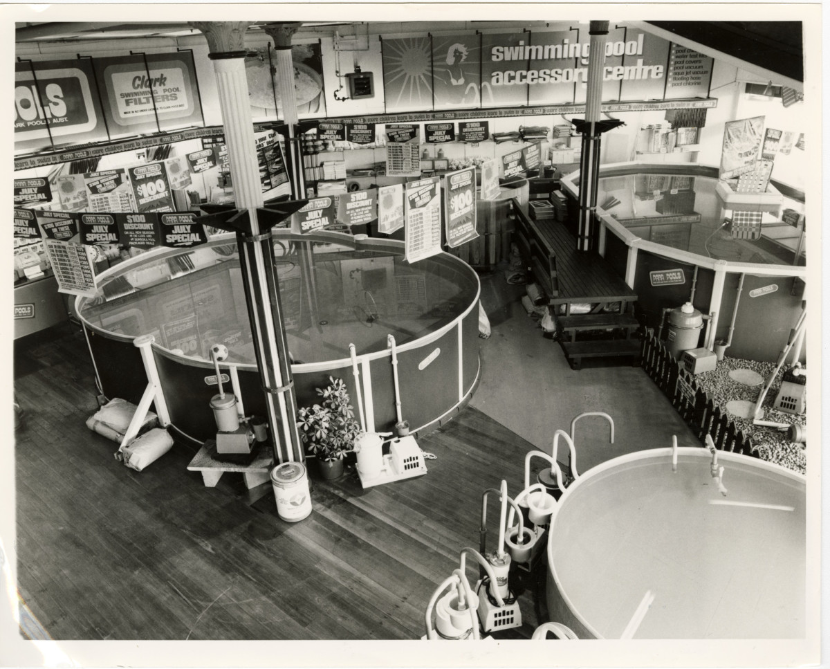 Para Pools shop interior | discoverywall.nz
