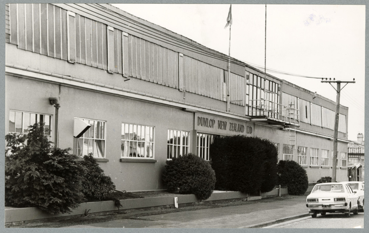 Dunlop New Zealand Ltd factory | discoverywall.nz