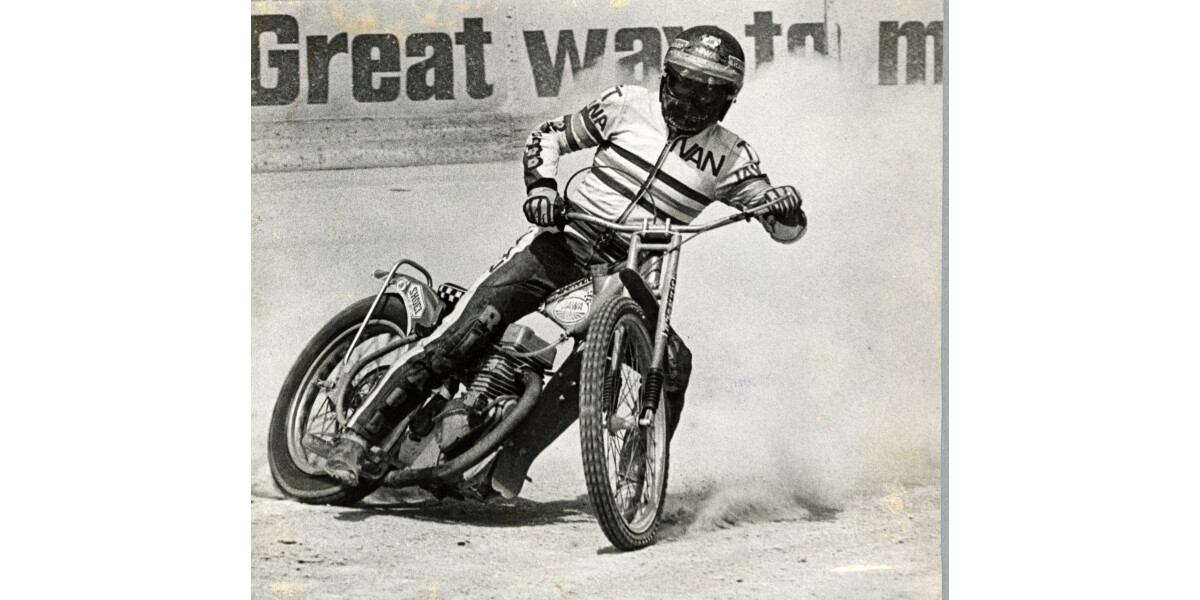 Ivan Mauger on a motorbike | discoverywall.nz