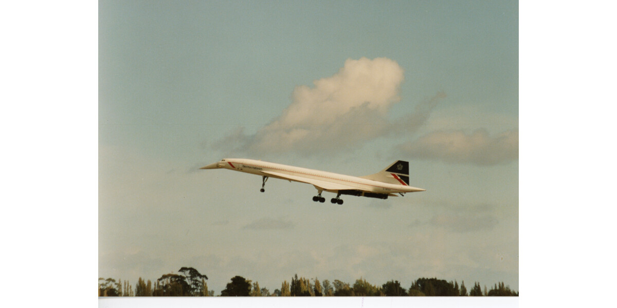 Concorde flying over Christchurch | discoverywall.nz