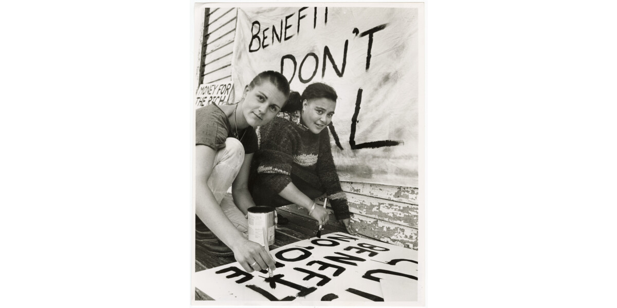 Painting protest posters | discoverywall.nz