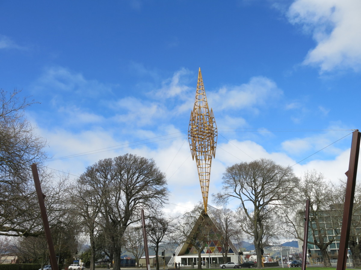 Spire by Neil Dawson | discoverywall.nz