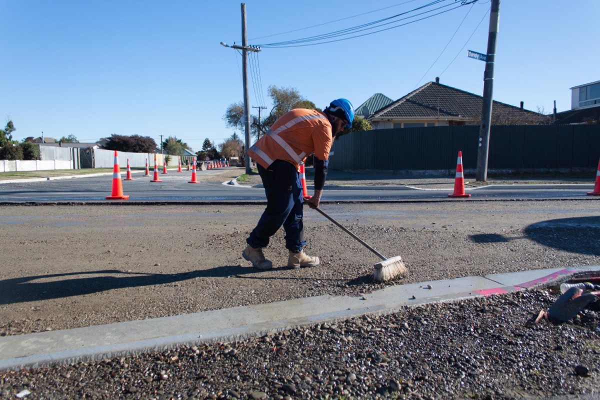 Roadworks on Bower Avenue, New Brighton | discoverywall.nz