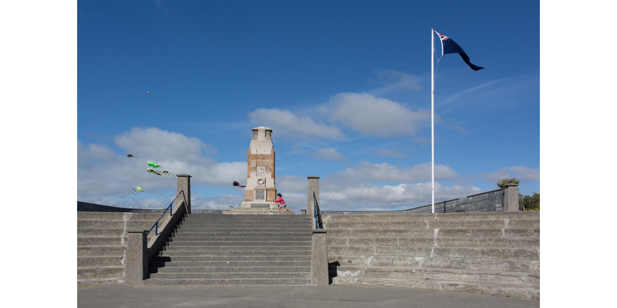 New Brighton war memorial | discoverywall.nz