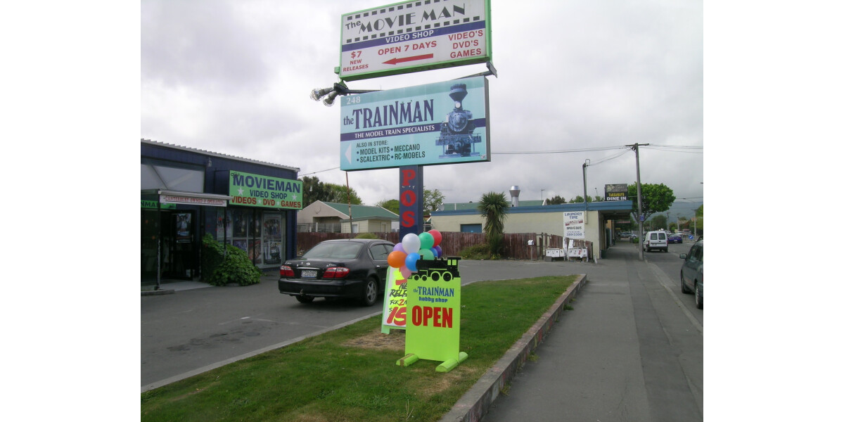 The Trainman and The Movieman | discoverywall.nz