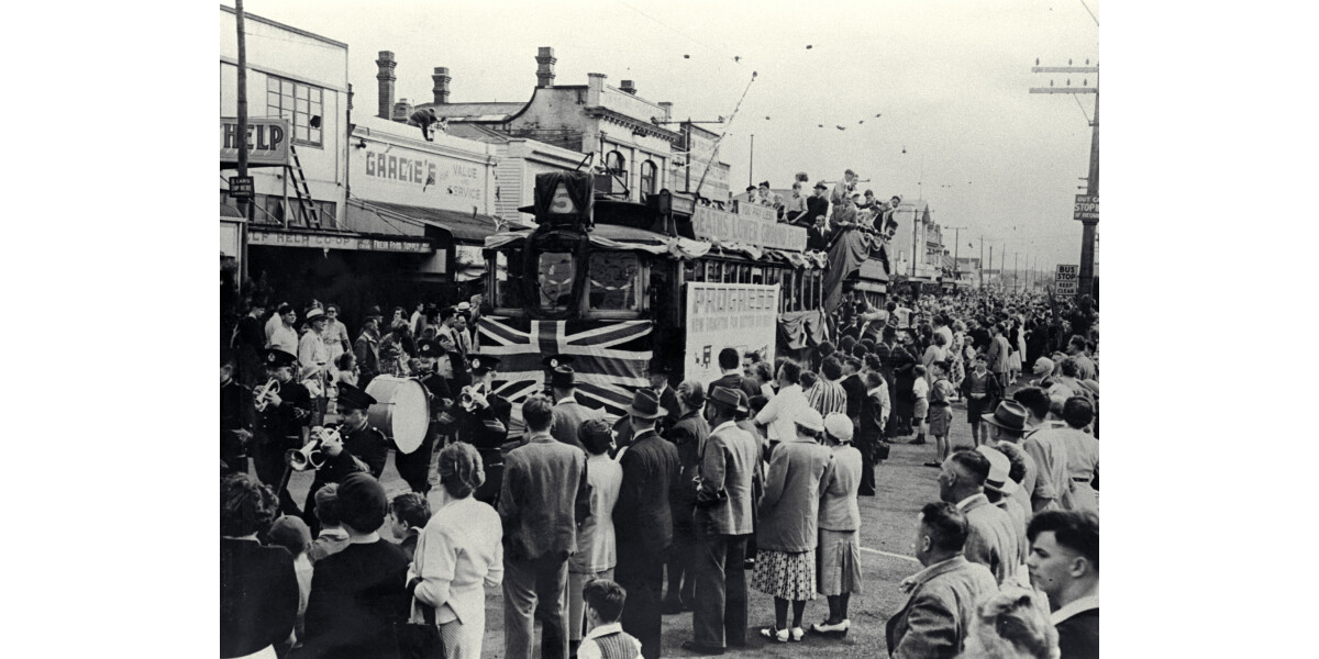 The last New Brighton tram | discoverywall.nz