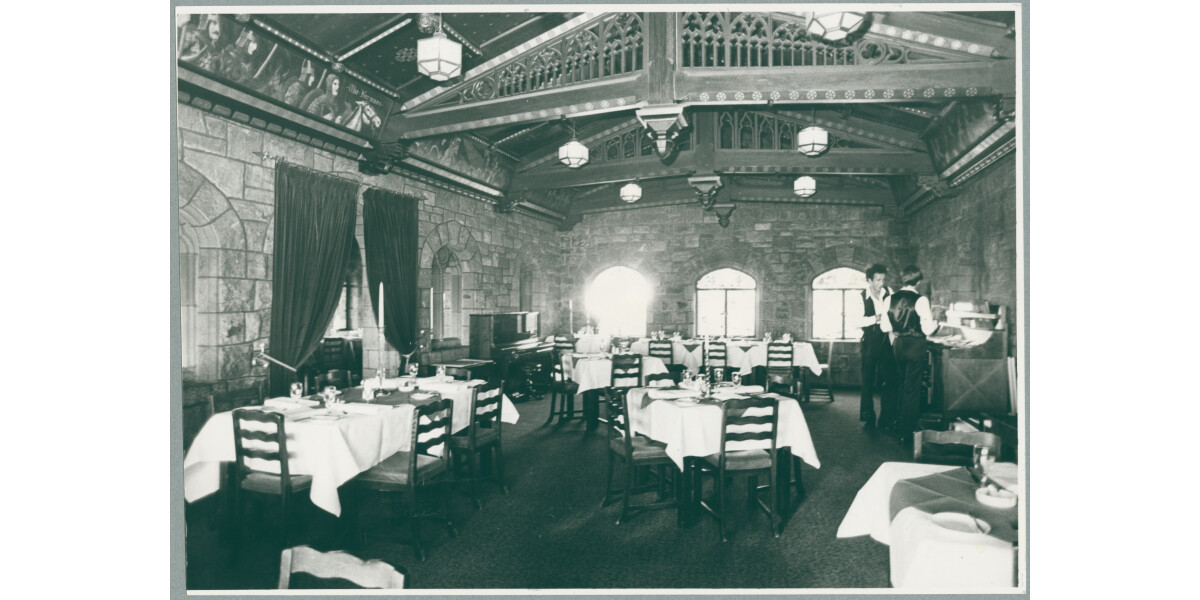 Sign of the Takahe restaurant | discoverywall.nz