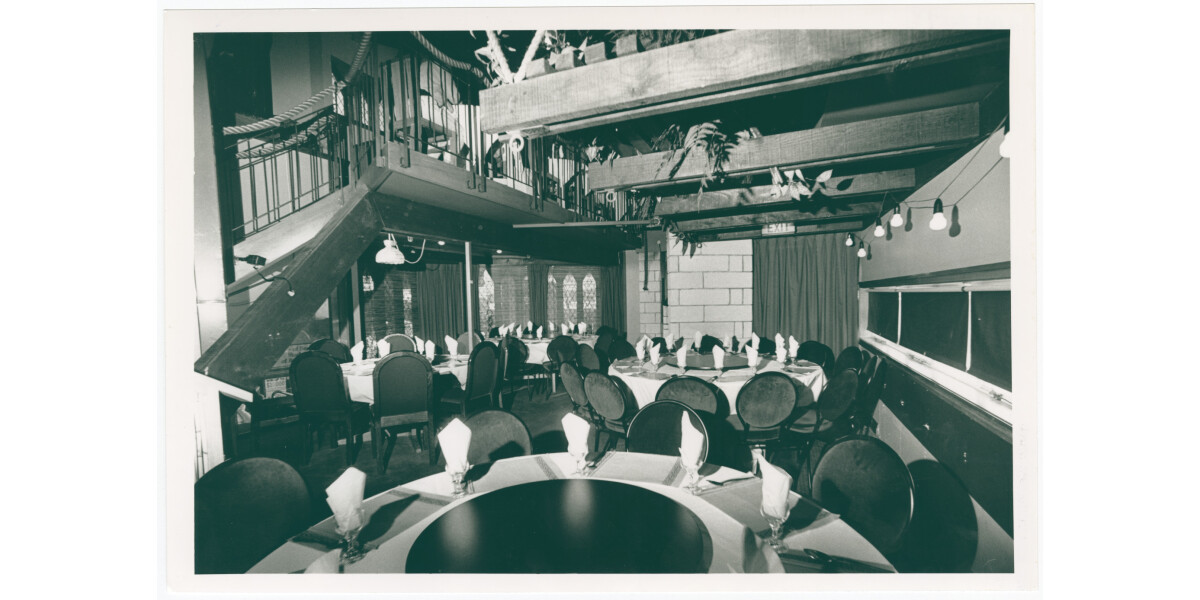 Uncle Lims restaurant, Shades Arcade | discoverywall.nz