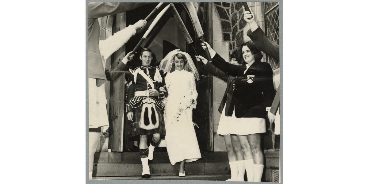 Wedding of Andrew Paterson and Anne Rouse | discoverywall.nz