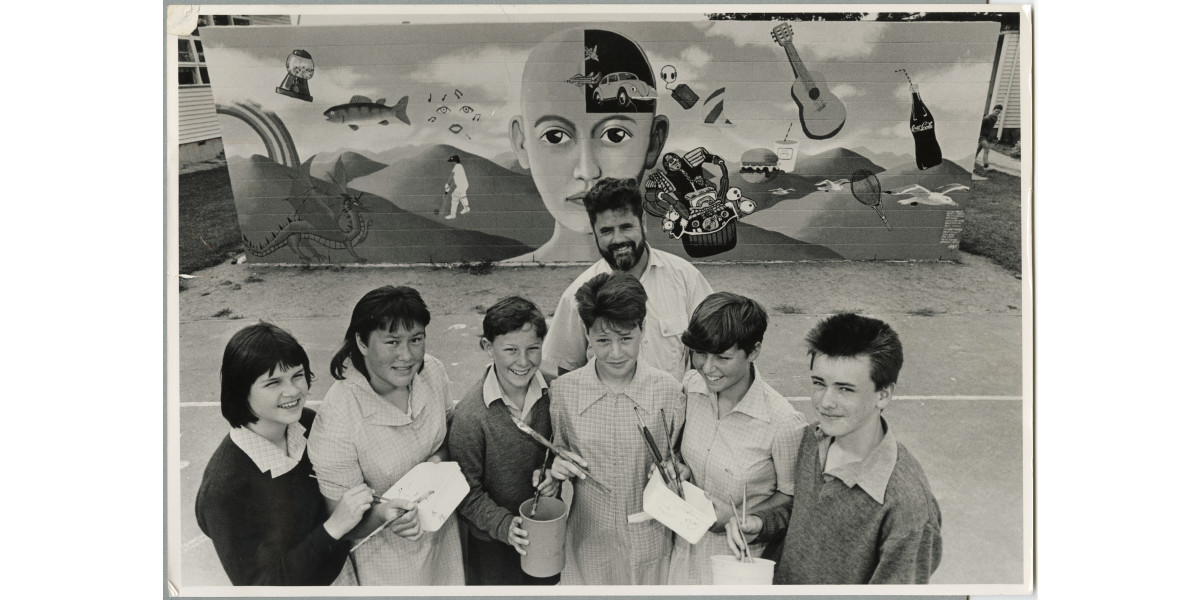 Mural at Heaton Intermediate School | discoverywall.nz