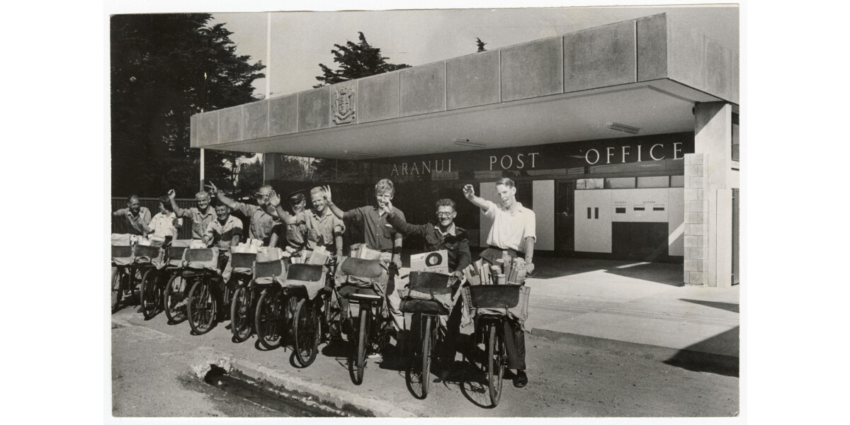 Postmen outside Aranui Post Office | discoverywall.nz