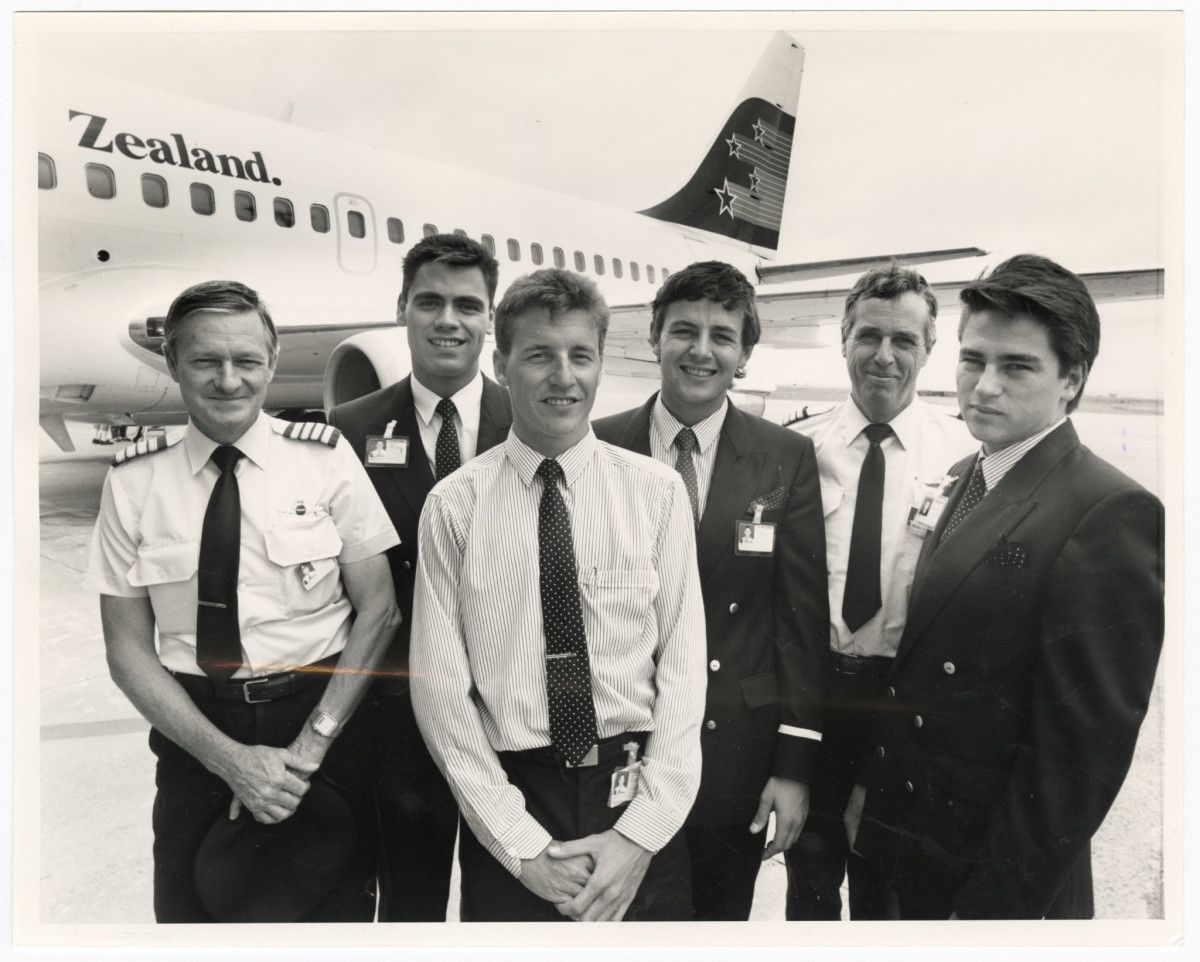 Ansett New Zealand airline staff | discoverywall.nz