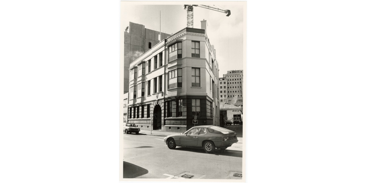 The Midland Club on Oxford Terrace | discoverywall.nz