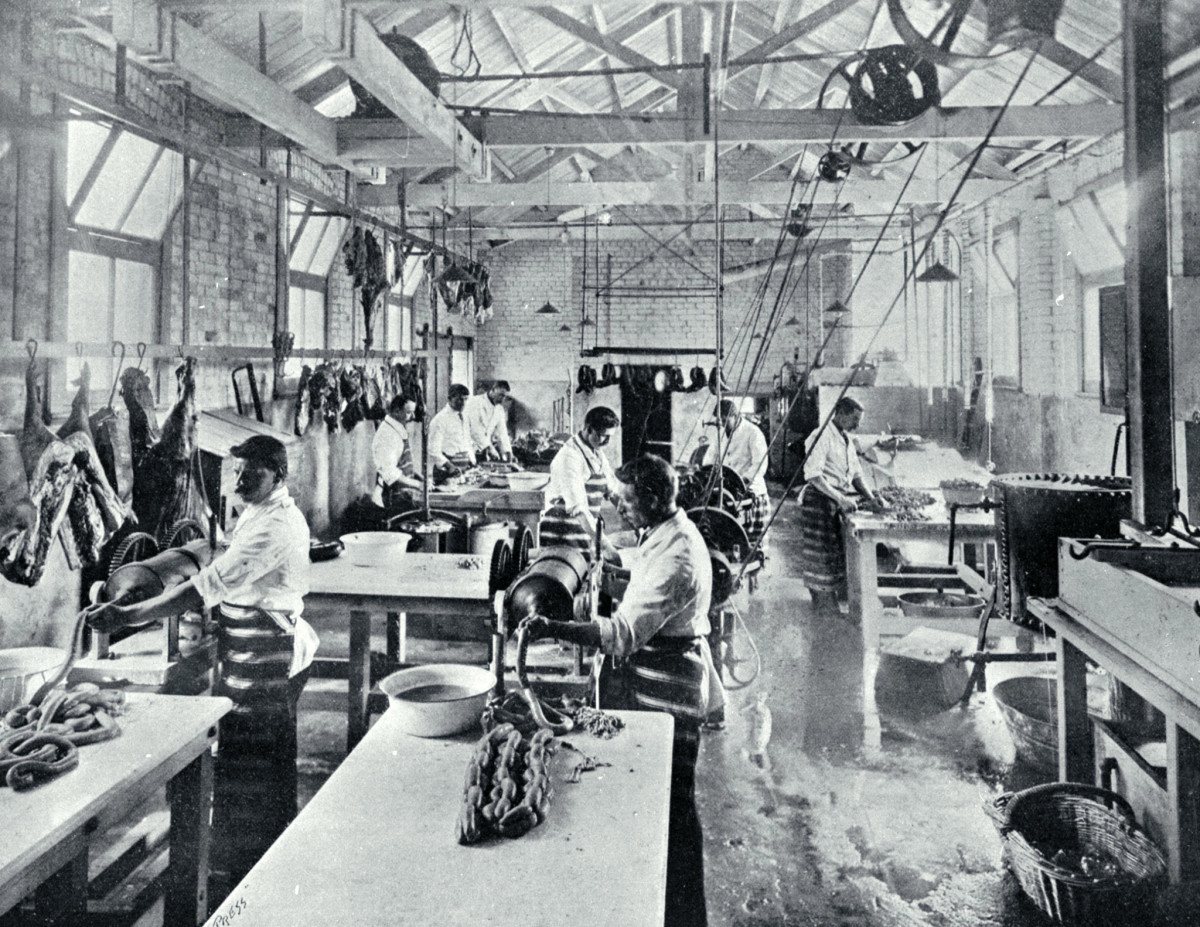 A small goods factory in Cashel Street | discoverywall.nz