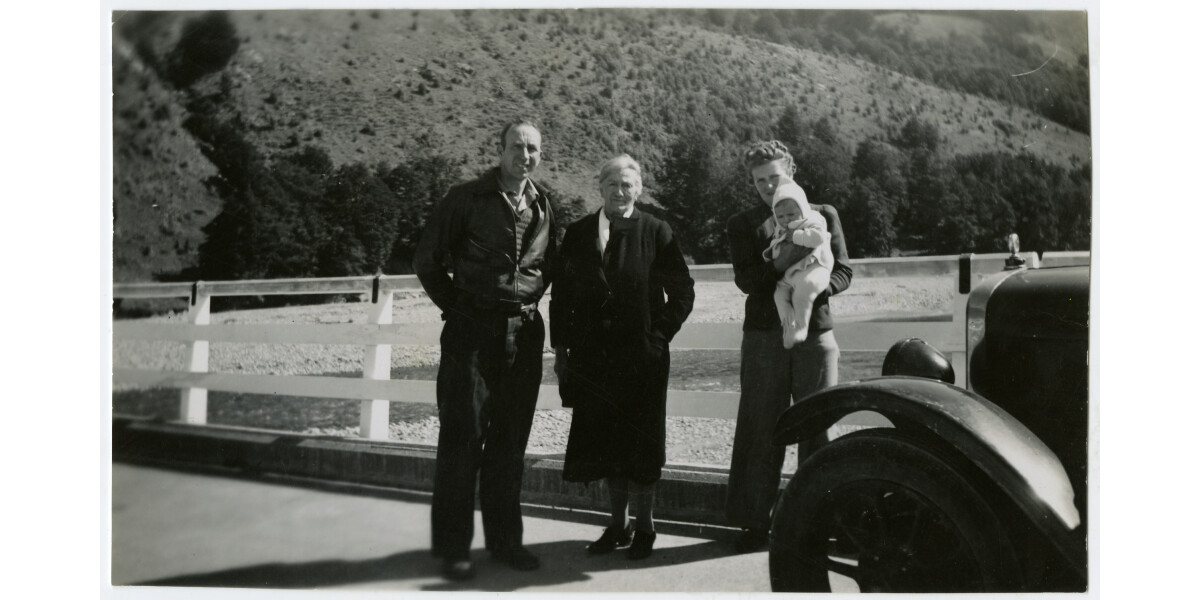 Bridge over the Bealey River | discoverywall.nz