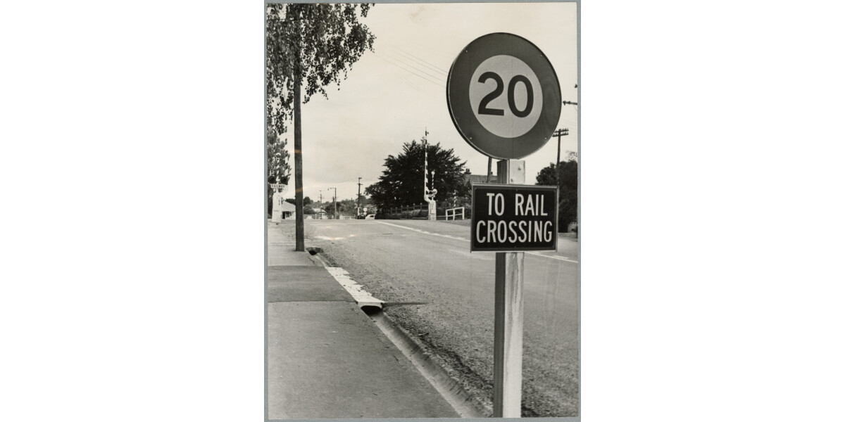 Fendalton Road speed limit sign | discoverywall.nz