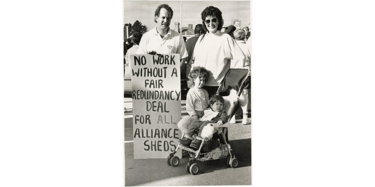 The Bullock family striking | discoverywall.nz