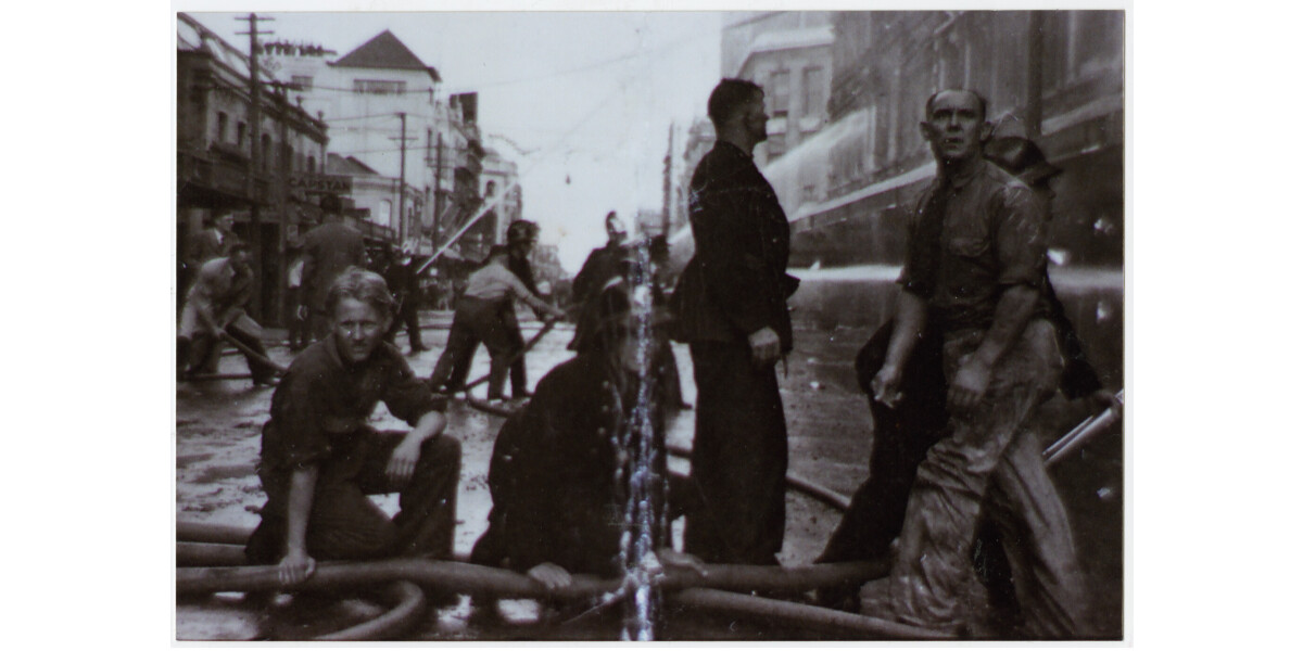 Ballantynes Firefighters from the street 1947 | discoverywall.nz
